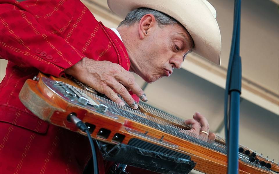 Junior Brown | The Momentary