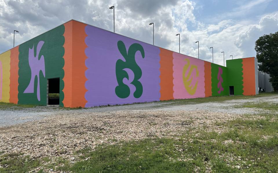 Context Shift : Behind the Scenes of the Momentary’s New Mural | The ...