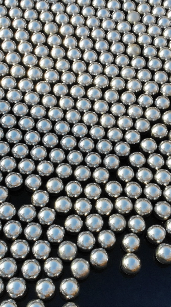 Narcissus Garden | Yayoi Kusama | The Momentary